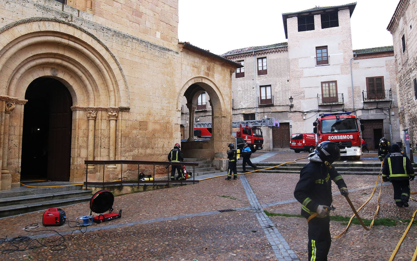 Fotos: Incendio en la iglesia de La Trinidad en Segovia | El Norte de ...