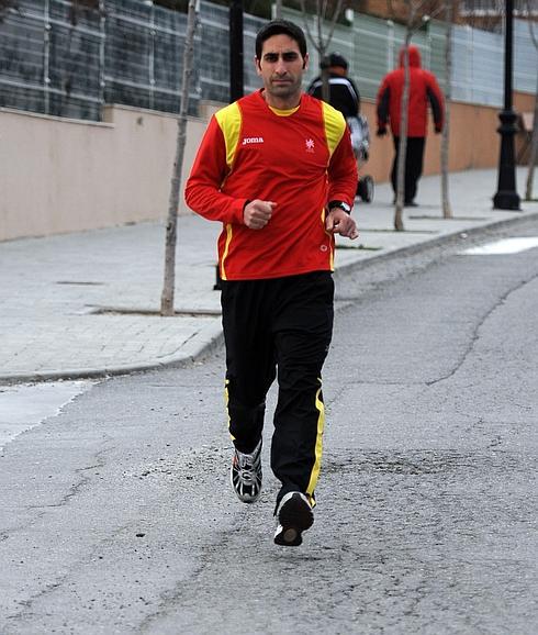 'Lucha con Leo' y el atleta David Mora promueven una travesía nocturna ...